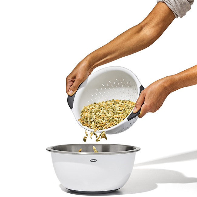 Good Grips Plastic Colander - Binuns South Africa