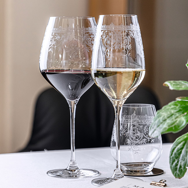 Arabesque Burgundy Wine Glasses, Set of 2 - Binuns South Africa